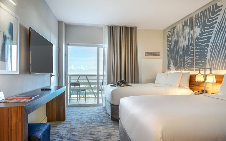 Rooms and Suites - B Ocean Resort Fort Lauderdale Beach
