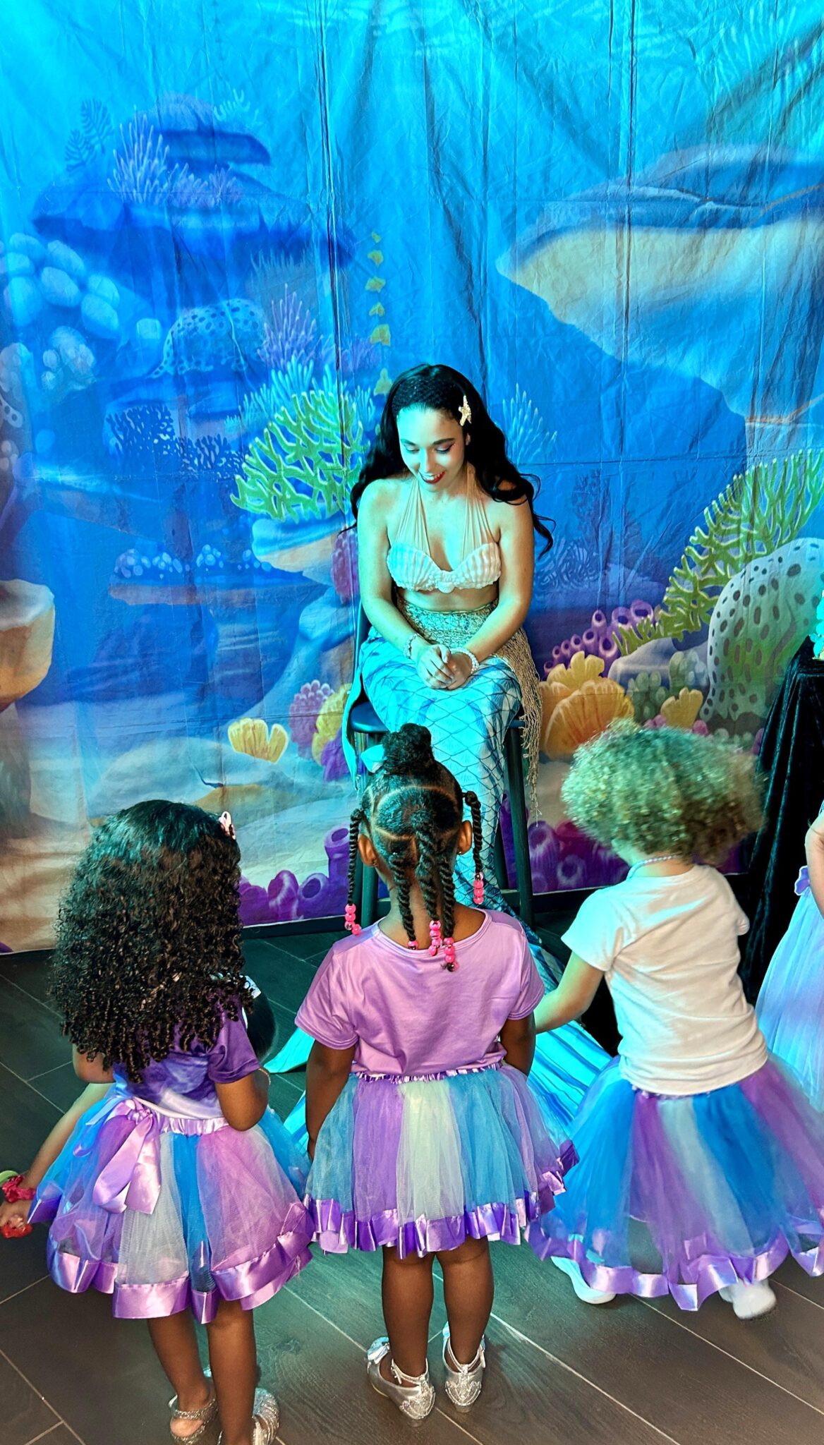 Mermaid Show In Fort Lauderdale | The Wreck Bar Mermaid Show