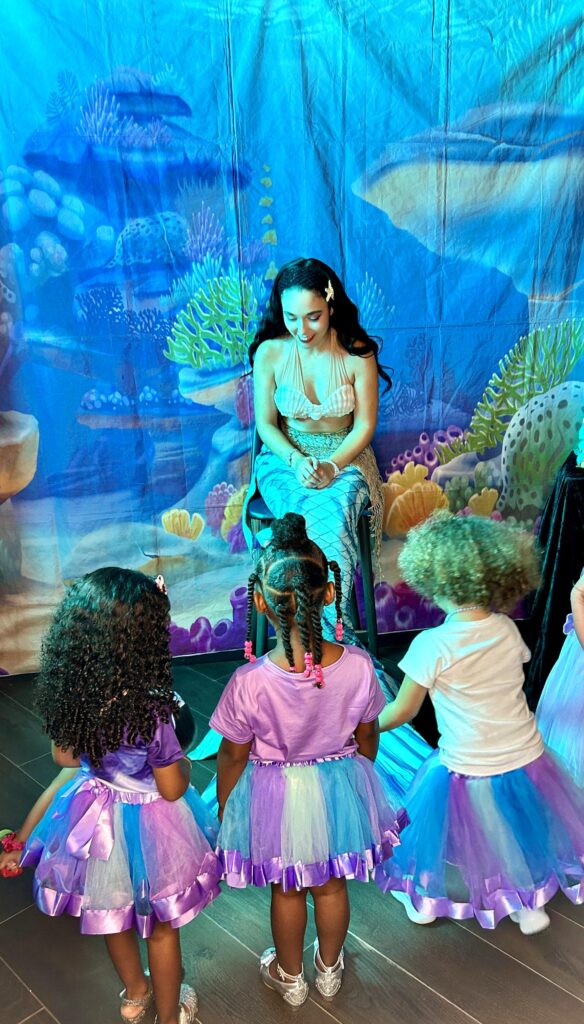 Mermaid Show In Fort Lauderdale | The Wreck Bar Mermaid Show